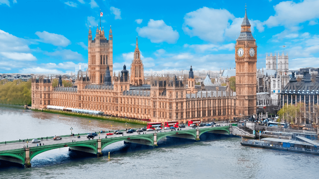 UK to Replace Visa Stickers with eVisas by 2026: What You Need to Know ...